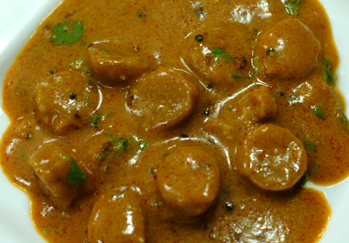 RAJASTHANI GATTA CURRY, Besan ke Gatte Recipe | vahrehvah